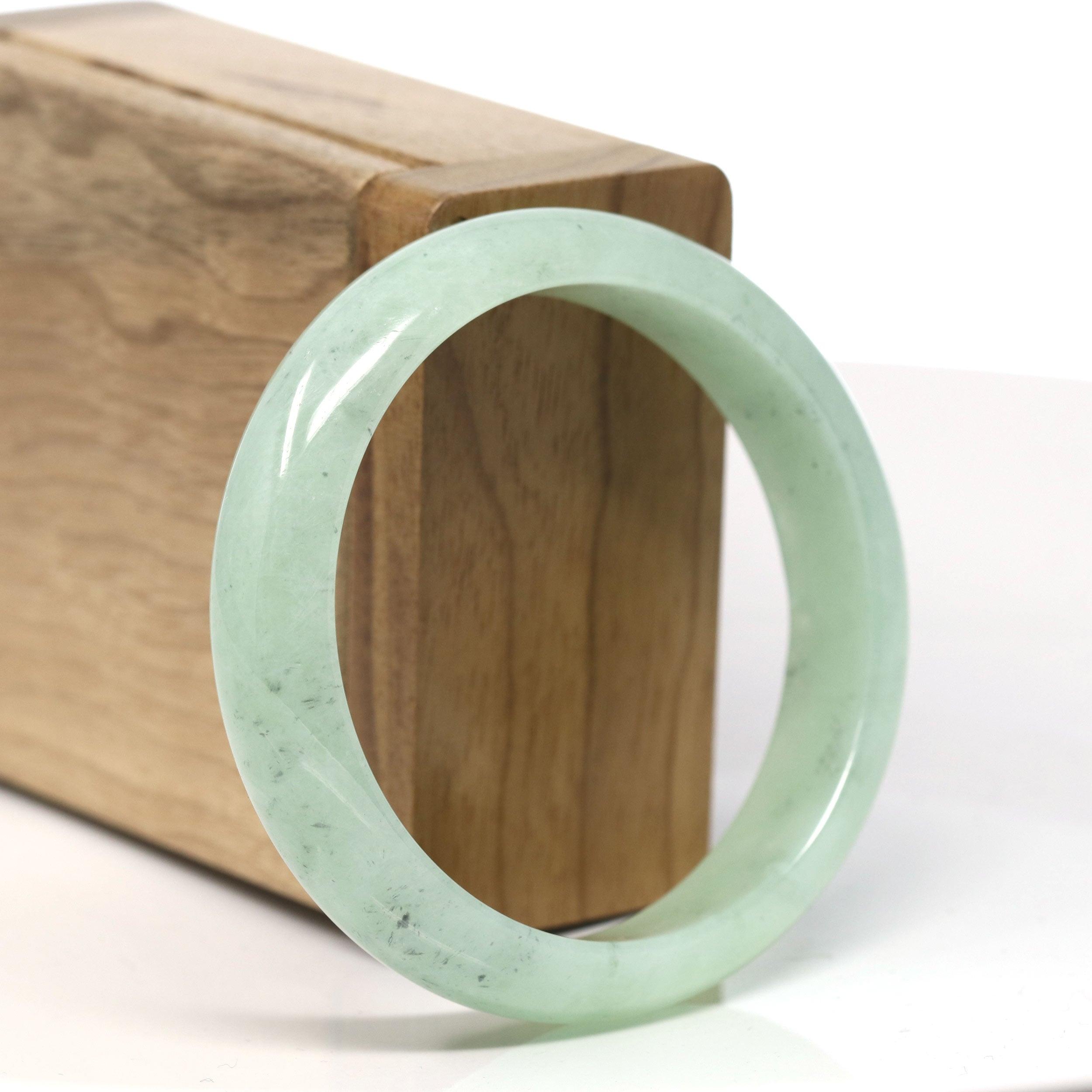 Baikalla Light Ice Green Natural Jadeite Jade Bangle (55.4 mm) #T786 – BKLA
