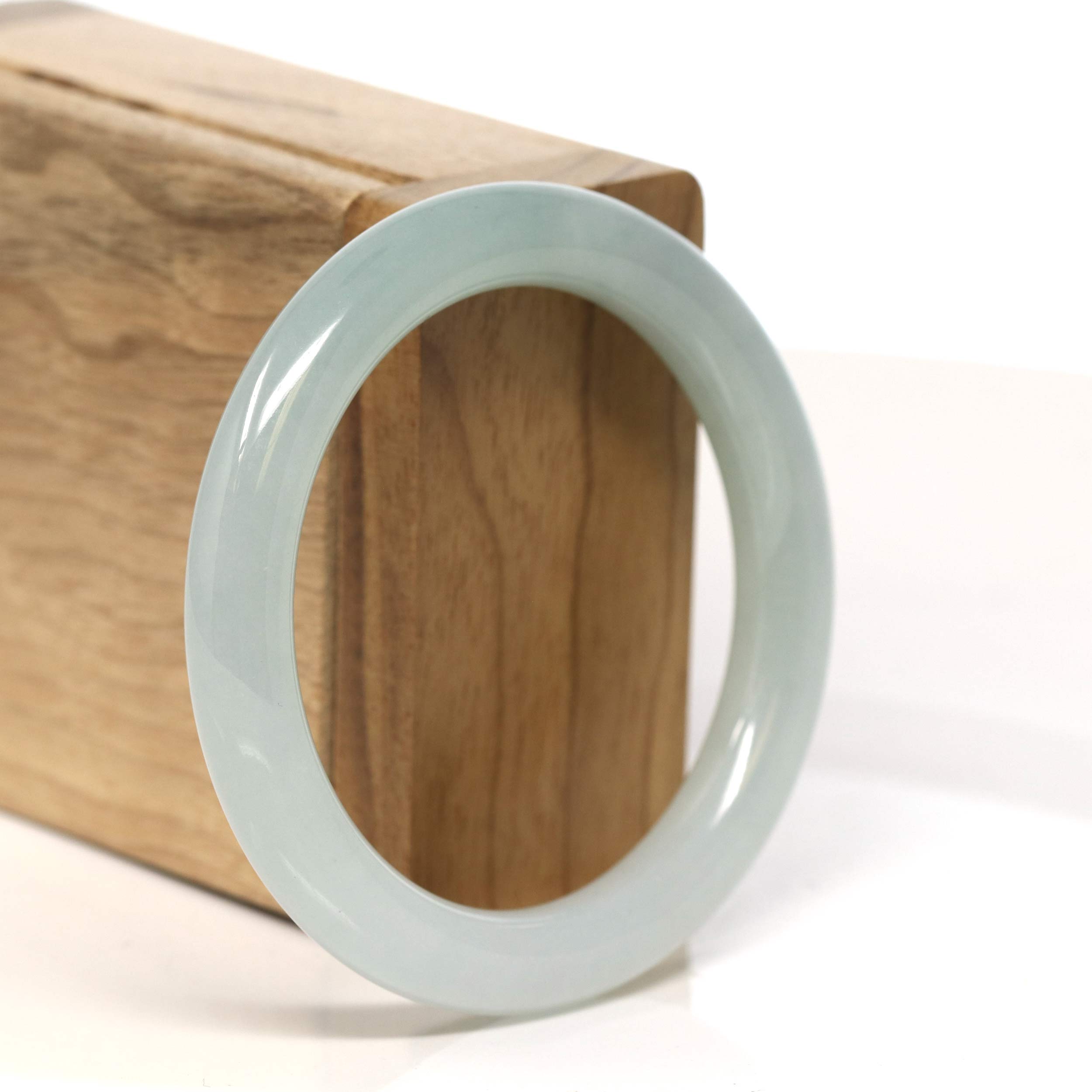 "Classic Round" Ice Jadeite Jade Bangle (53.4 mm) #T457 – BKLA